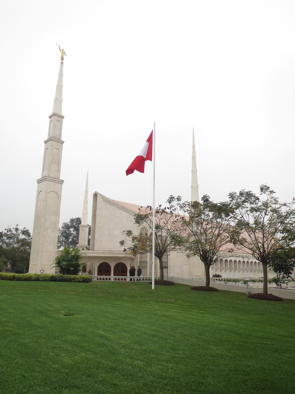 LDS Sister Missionary Serving in the Peru Lima East Mission: Pictures!